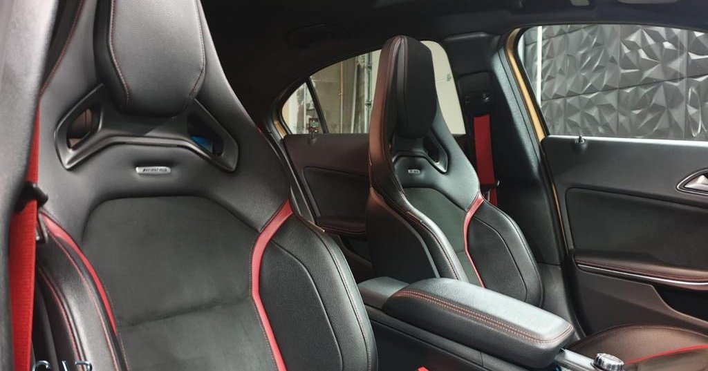 Mercedes A45 AMG Pack Aero 381 ch Performance