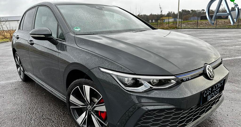 VW Golf 8 GTE 245 ch